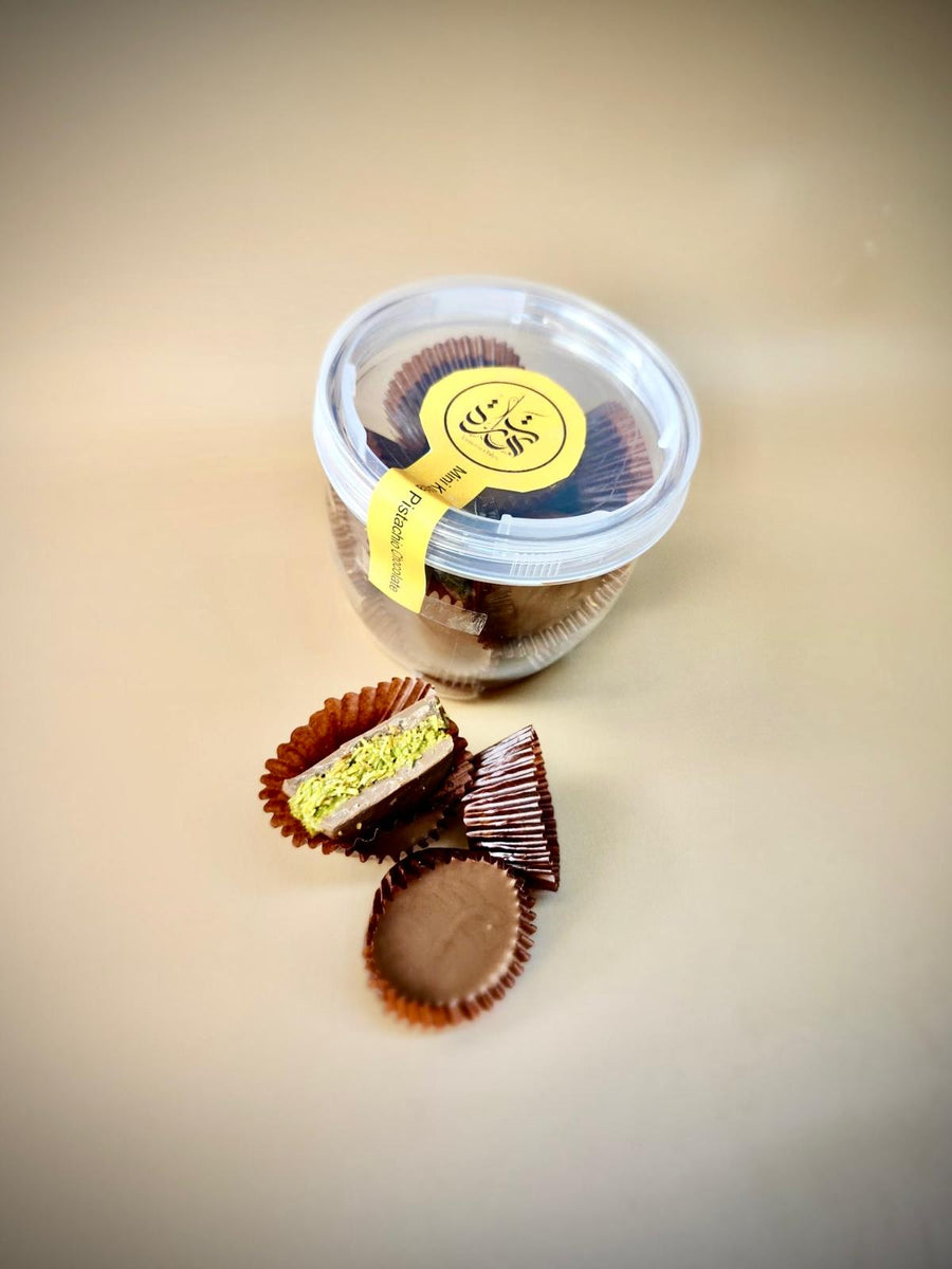 Pistachio Knafeh Chocolate – Tamara Dates